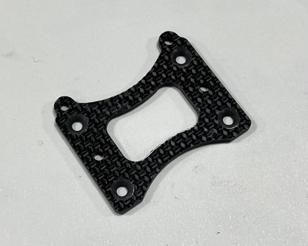 TEAM ASSOCIATED RC8B4E CARBON FIBER CENTER DIFF BRACE (2.5mm)